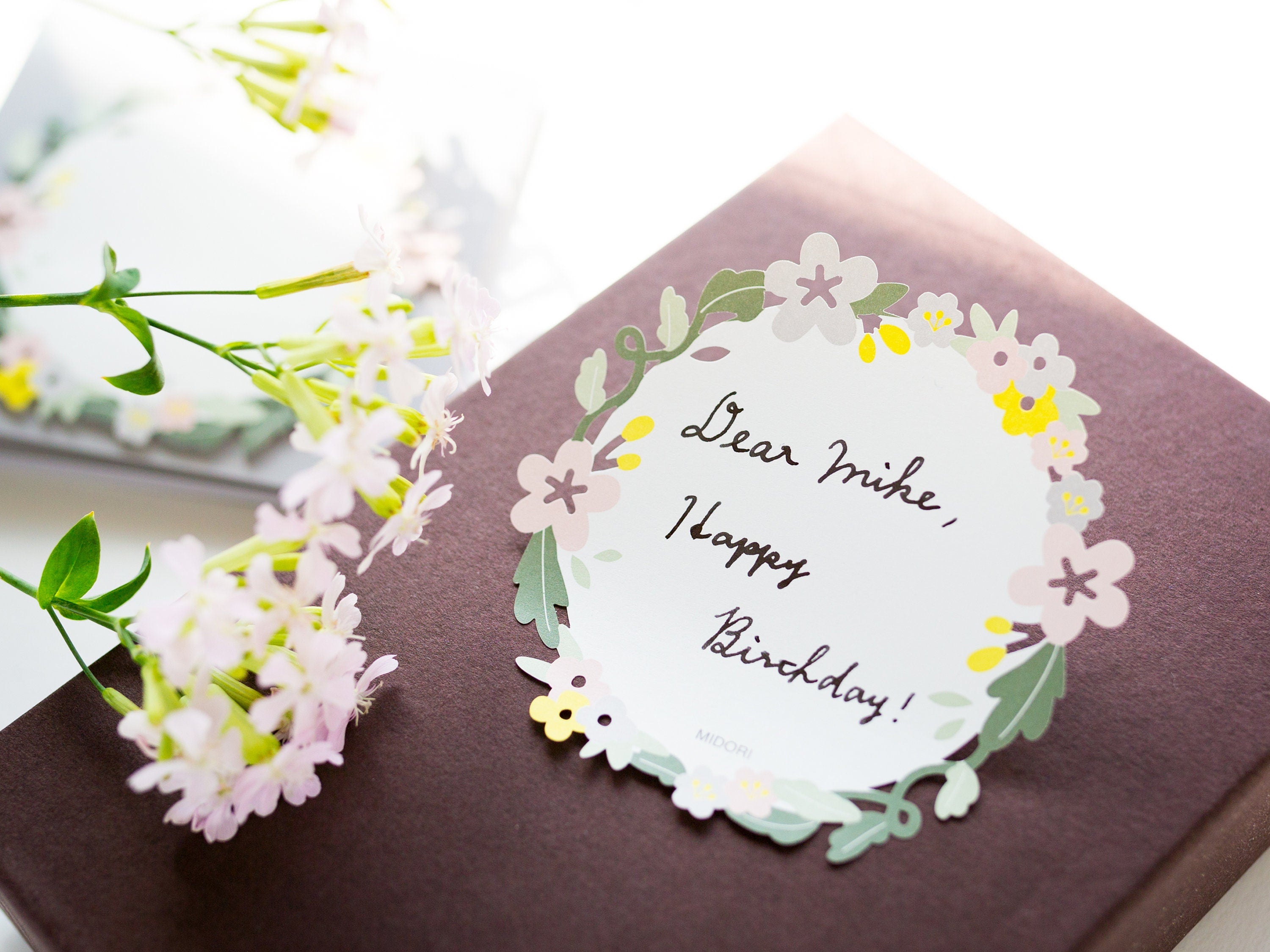 Die-cut Sticky Notes -Flower wreath- – Fantastic Japan